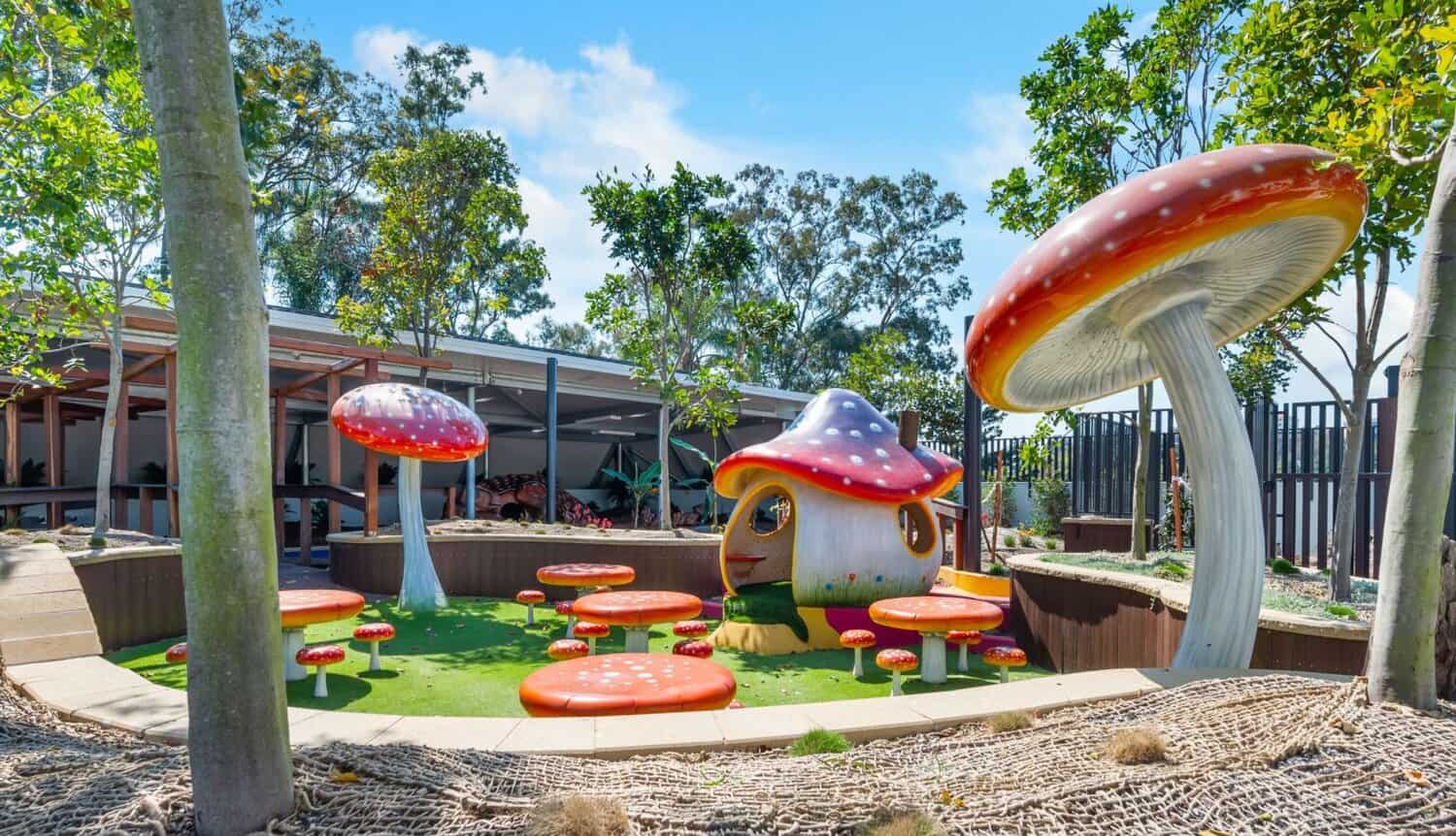 Toadstool Table Set – Jungle Play